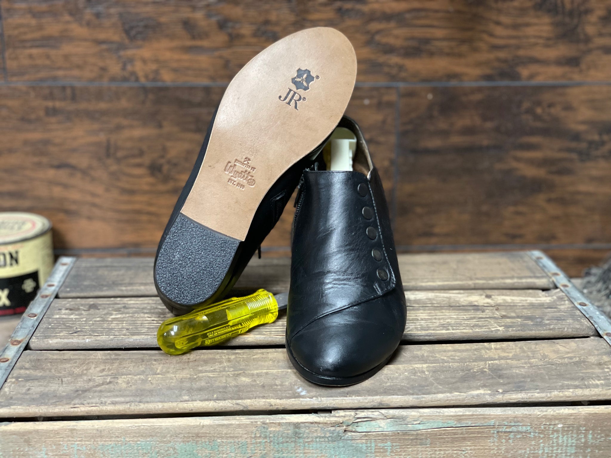 THE STANDARD LEATHER FULL SOLES AND HEELS – Wyatt & Dad Cobbler Co.